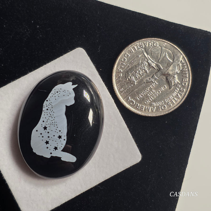 Engraved Onyx Cabochon — CASDANS